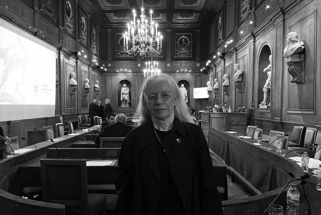 Dominique Issermann occupe le fauteuil III de la section photographie à ...