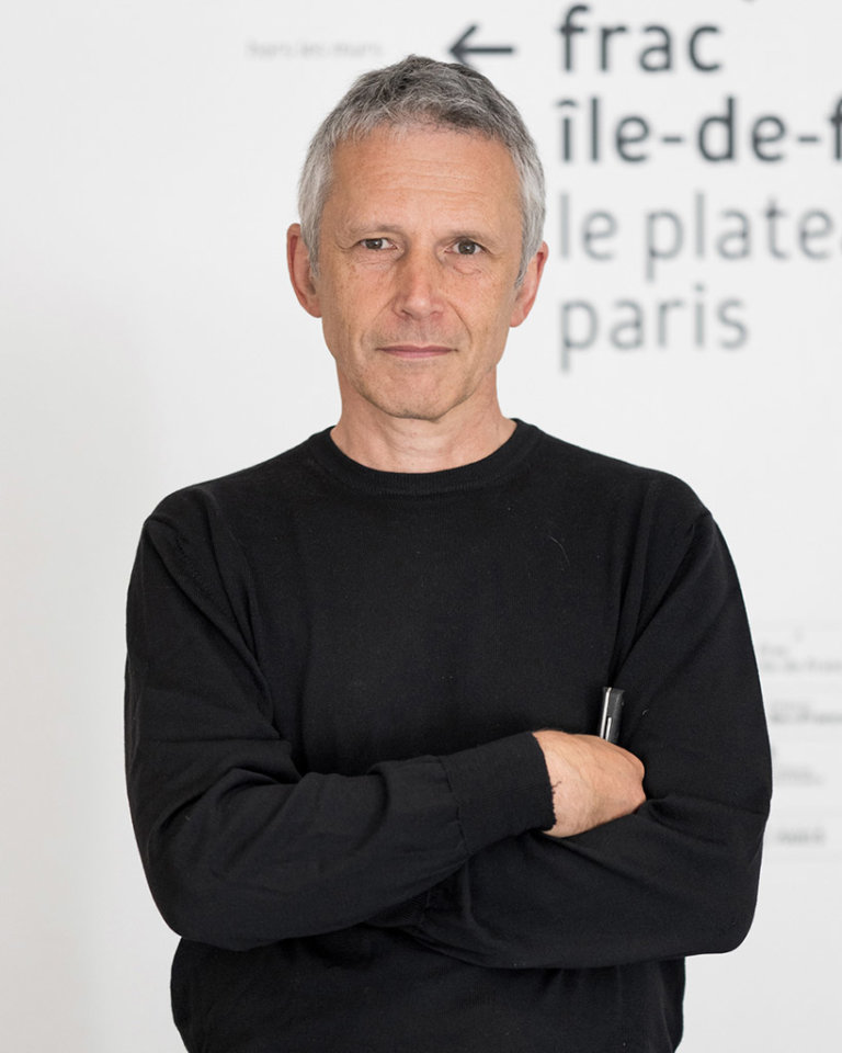 Xavier Franceschi quitte la direction du Frac Île-de-France - 9 Lives ...