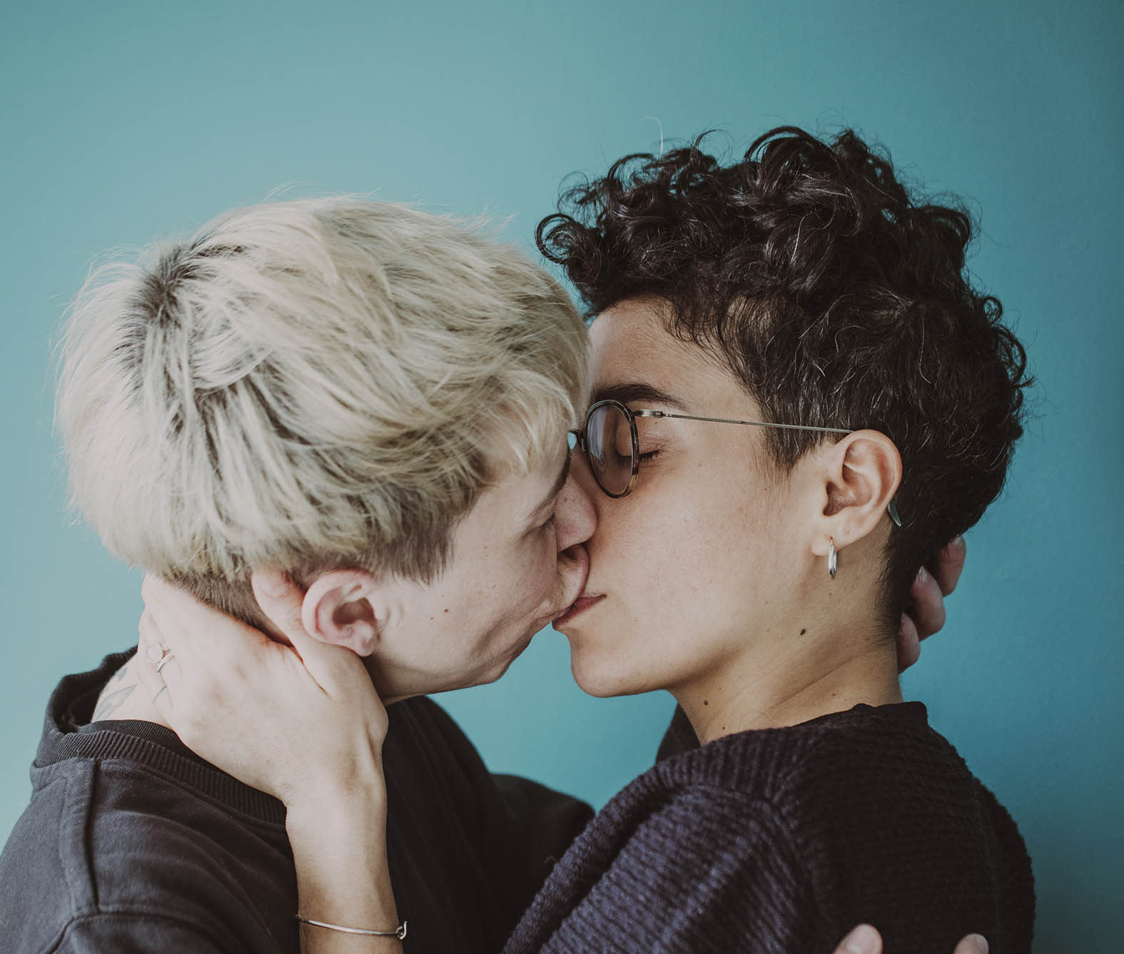 "Chaque baiser lesbien est une révolution" Marie Docher et L'amour aussi - 9 Lives Magazine